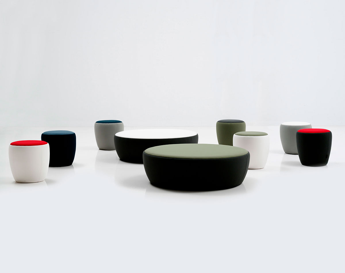 The Trendiest Poufs - Discovering the Art of Living with Lomuarredi ...