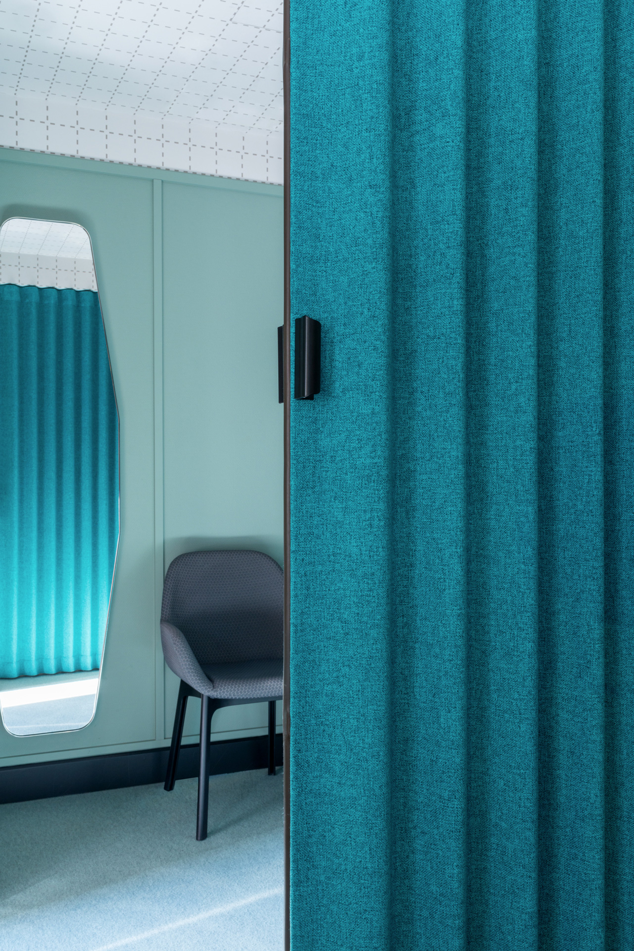 Textile Folding Doors - Discovering the Art of Living with Lomuarredi ...