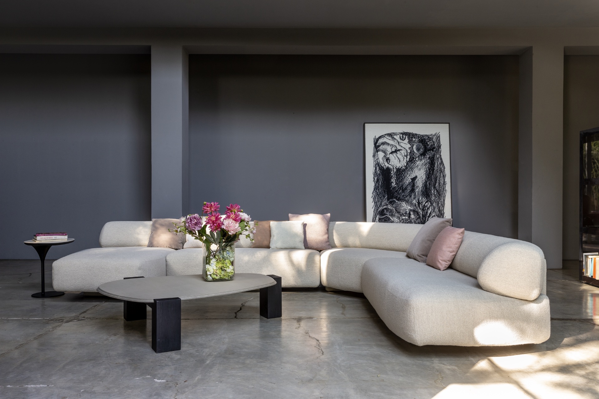 Choosing the Right Sofa Shape - Discovering the Art of Living with ...