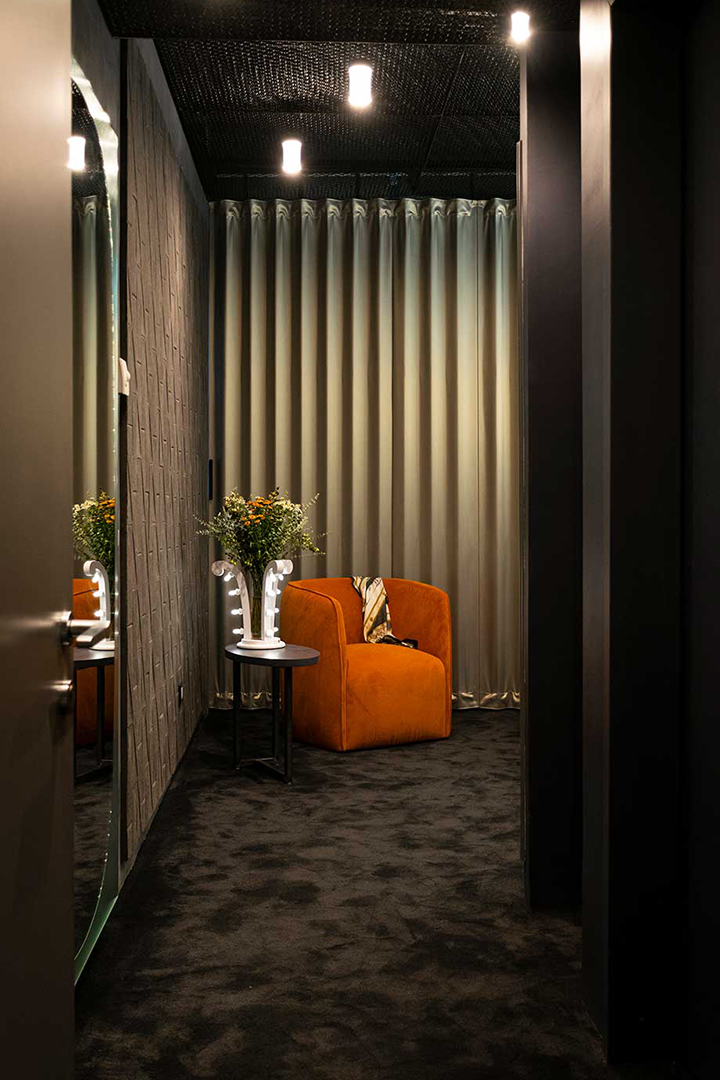 Interior Design Projects with Textile Folding Doors - Discovering the ...