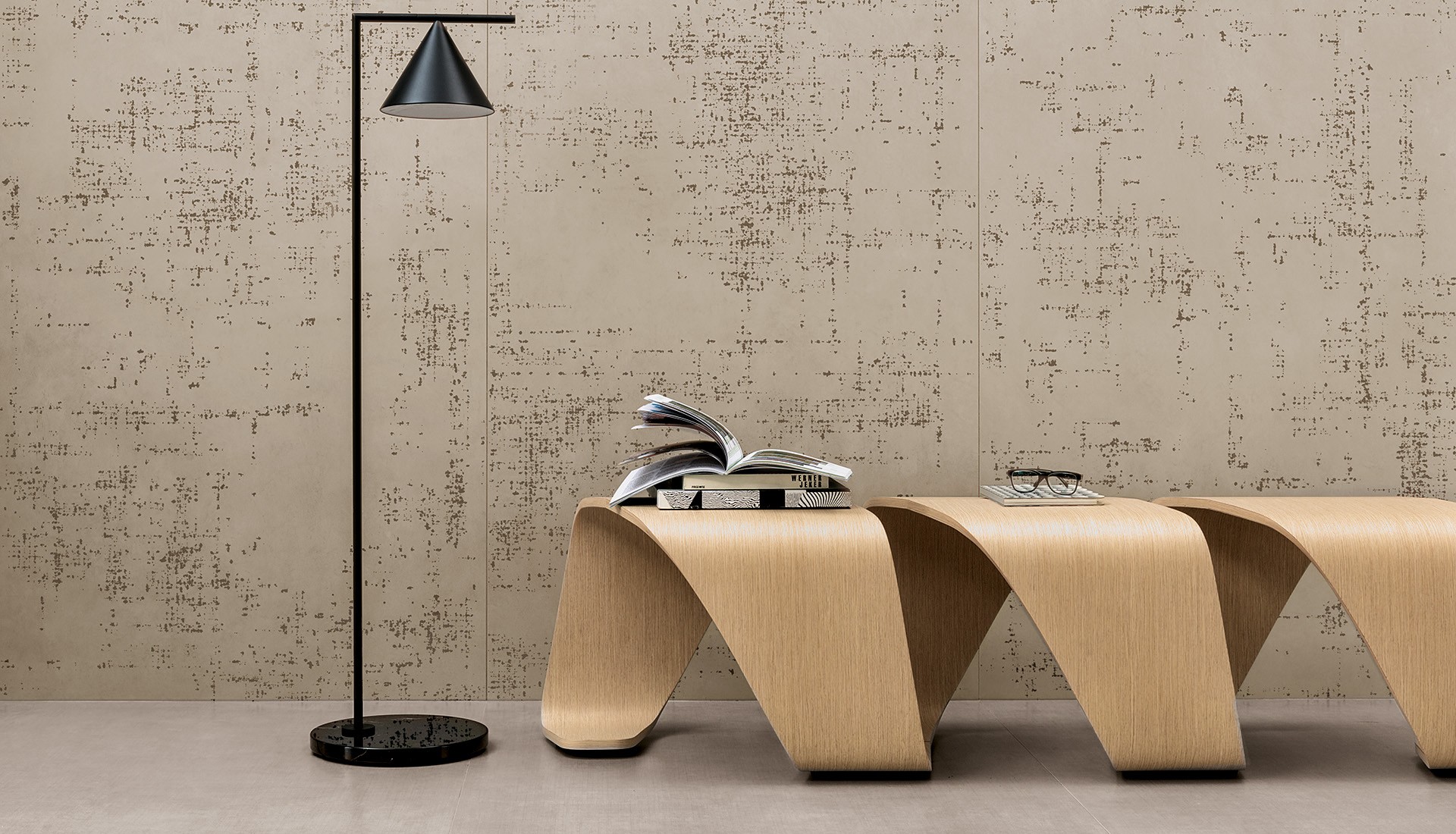 True Design DNA Bench - Discovering the Art of Living with Lomuarredi ...