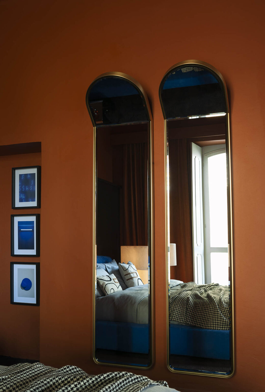 Baxter Stardust Mirror - Discovering the Art of Living with Lomuarredi ...