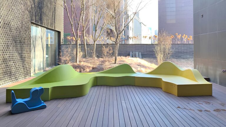 Sixinch Furniture - Discovering the Art of Living with Lomuarredi ...